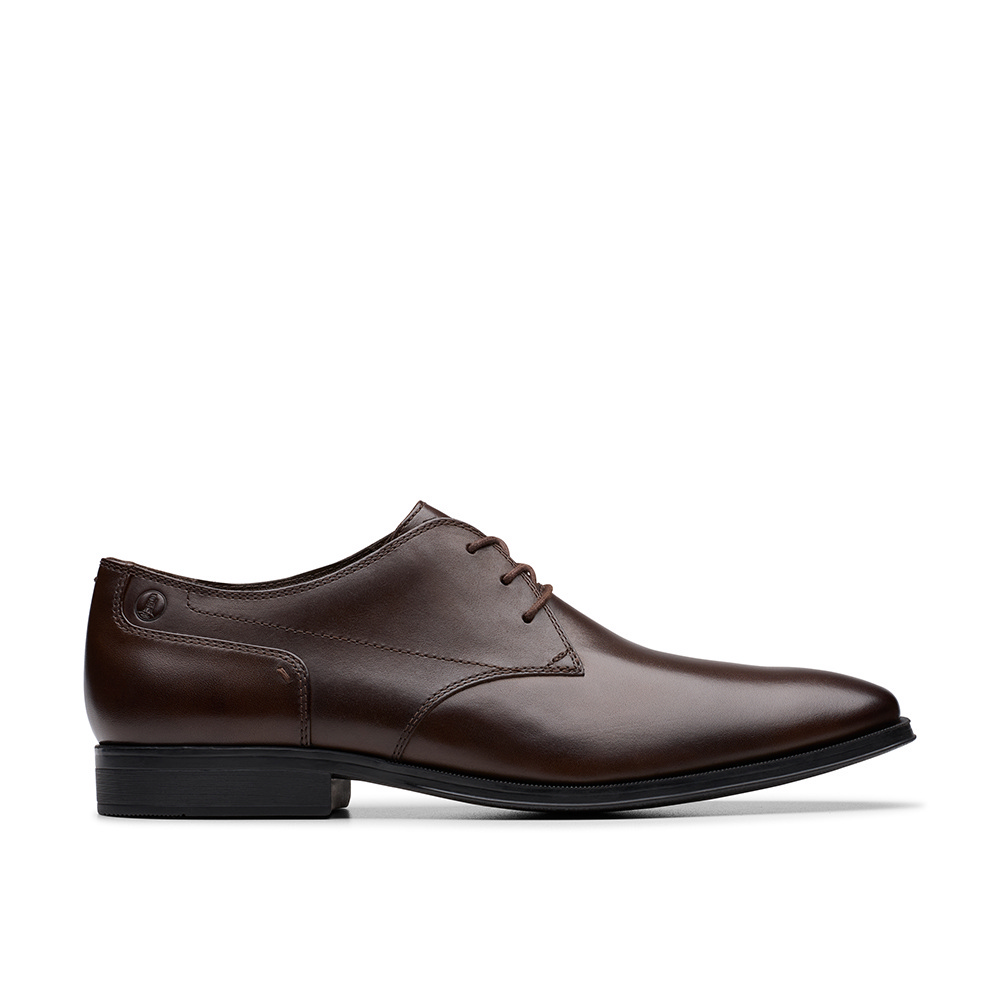 最新商品頁 - Clarks